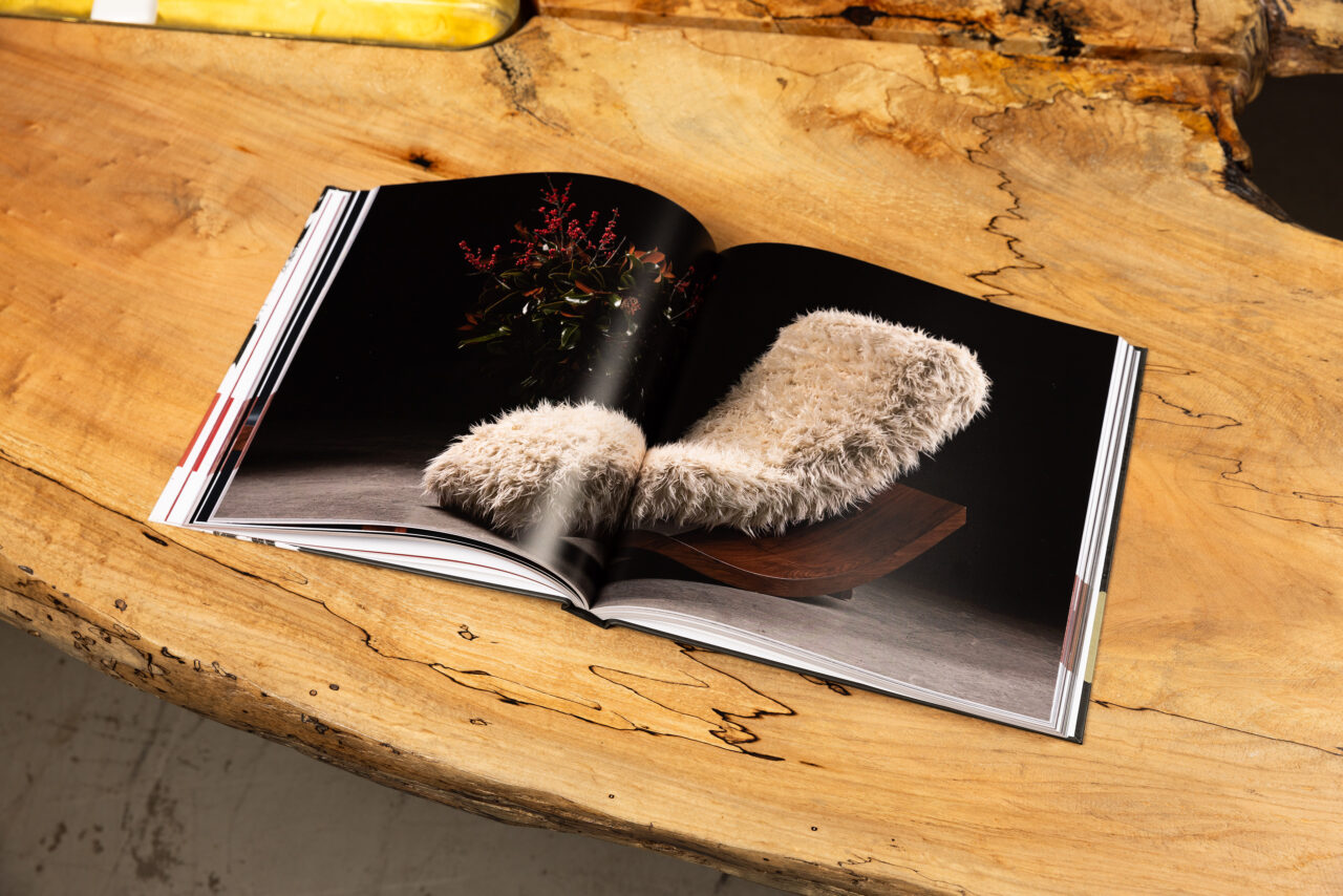 Wave – Luxury Chaise Lounge by SENTIENT